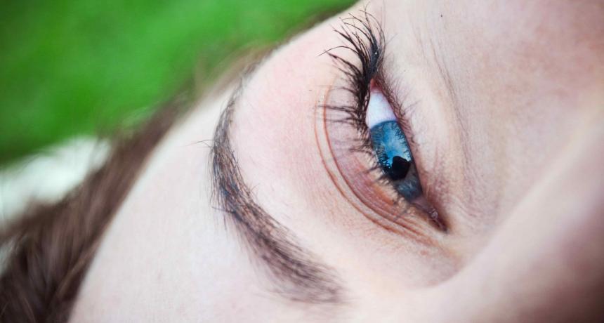 What Is Eyebrow Microblading? | IHadCancer